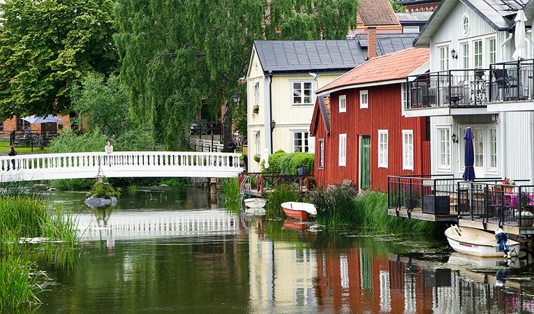 The 10 Greatest Study Abroad Destinations Next Year