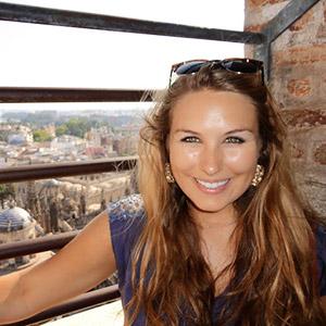 Julie Therien | ISA (International Studies Abroad)