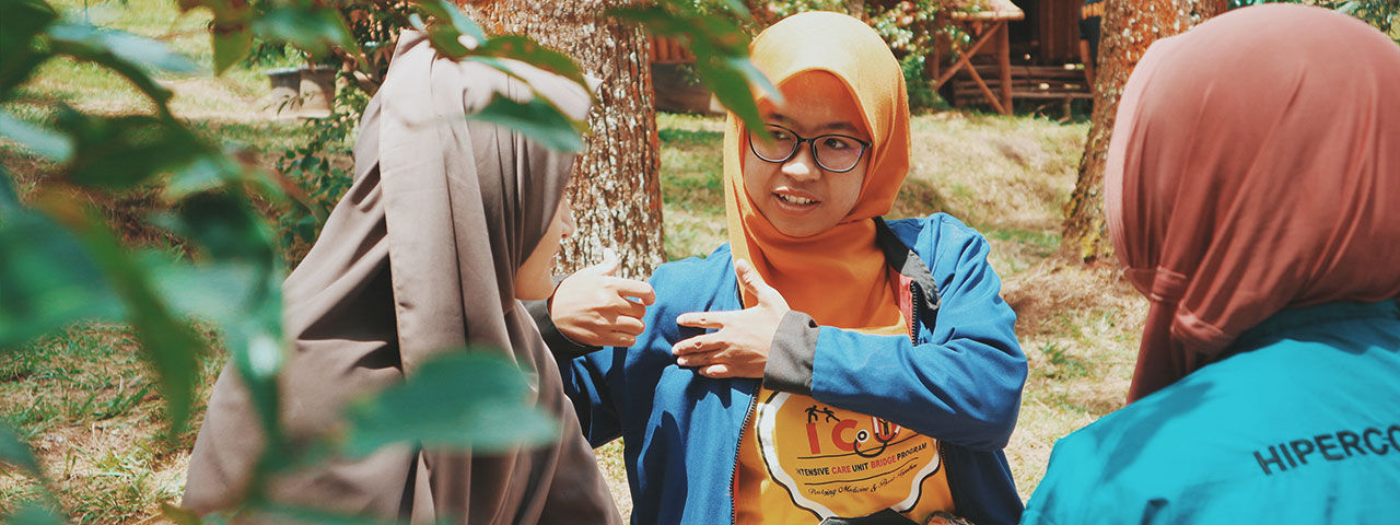 5 Ways to Master International Networking While Abroad