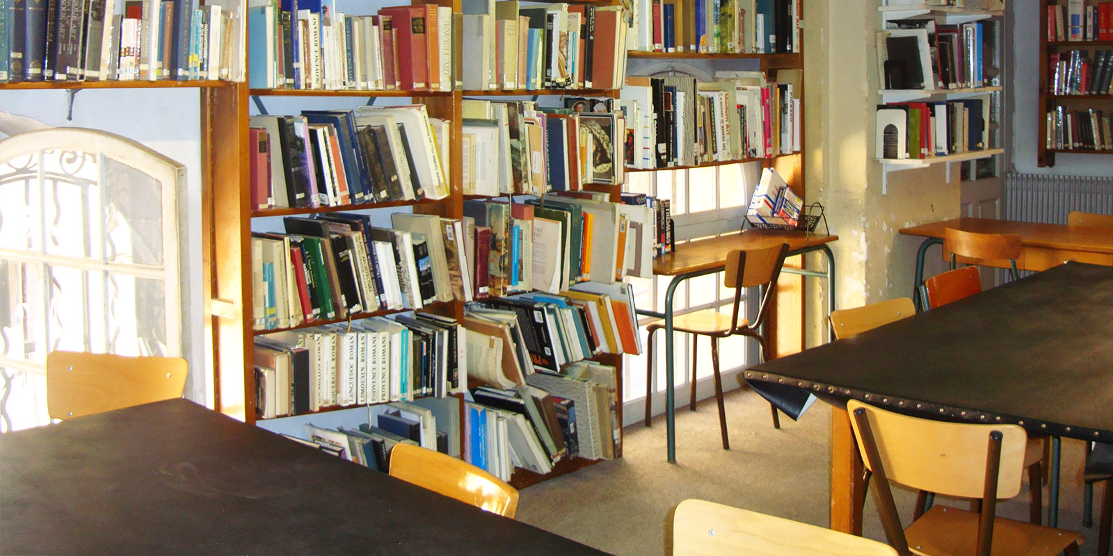 How to Learn a Language Fast and Fluently While Abroad