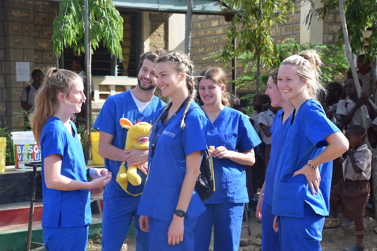 How to Get Pre Med Experience While in High School