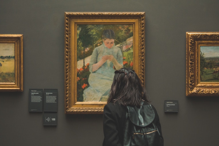 14 Best Study Abroad Programs for Art History Majors
